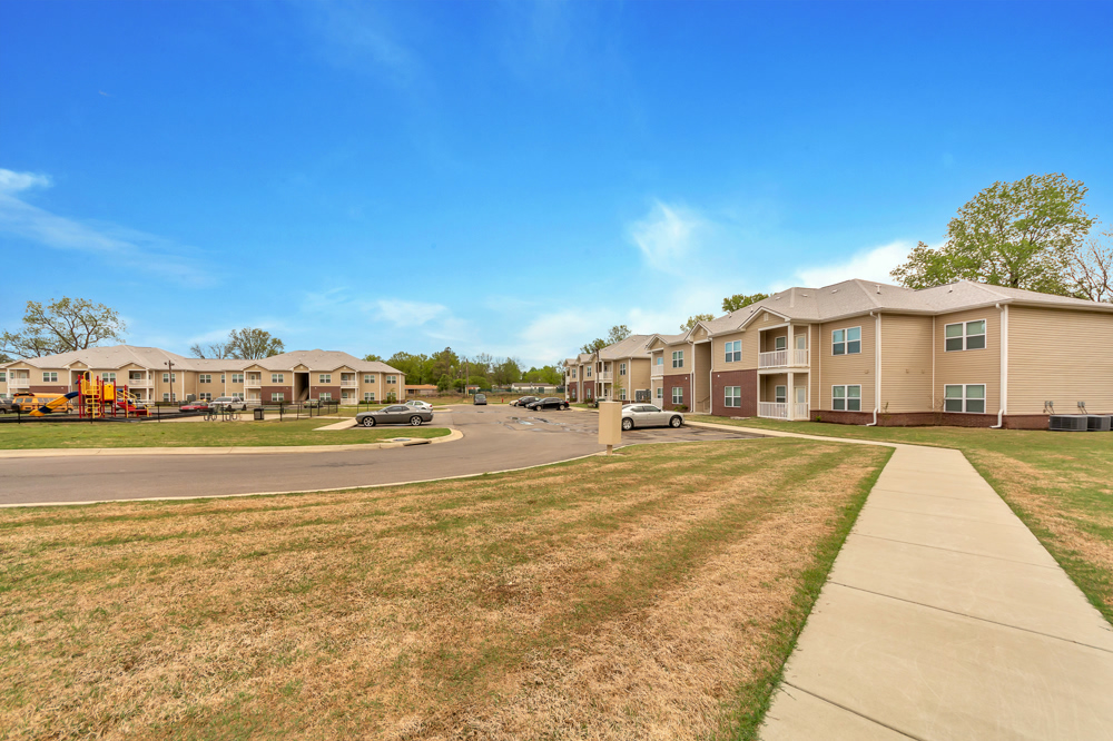 Apartment Homes in West Helena, AR | West Helena Village | (870) 572-9940